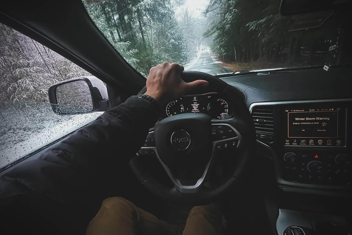 Storm Chasers Risk Lives to Capture Nature's Fury – iWeatherNet